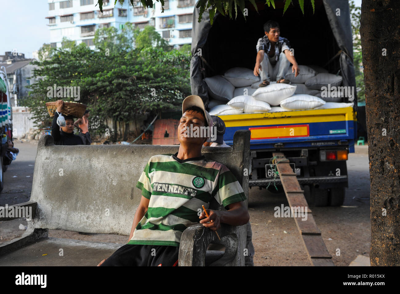 Rice loading hi-res stock photography and images - Alamy