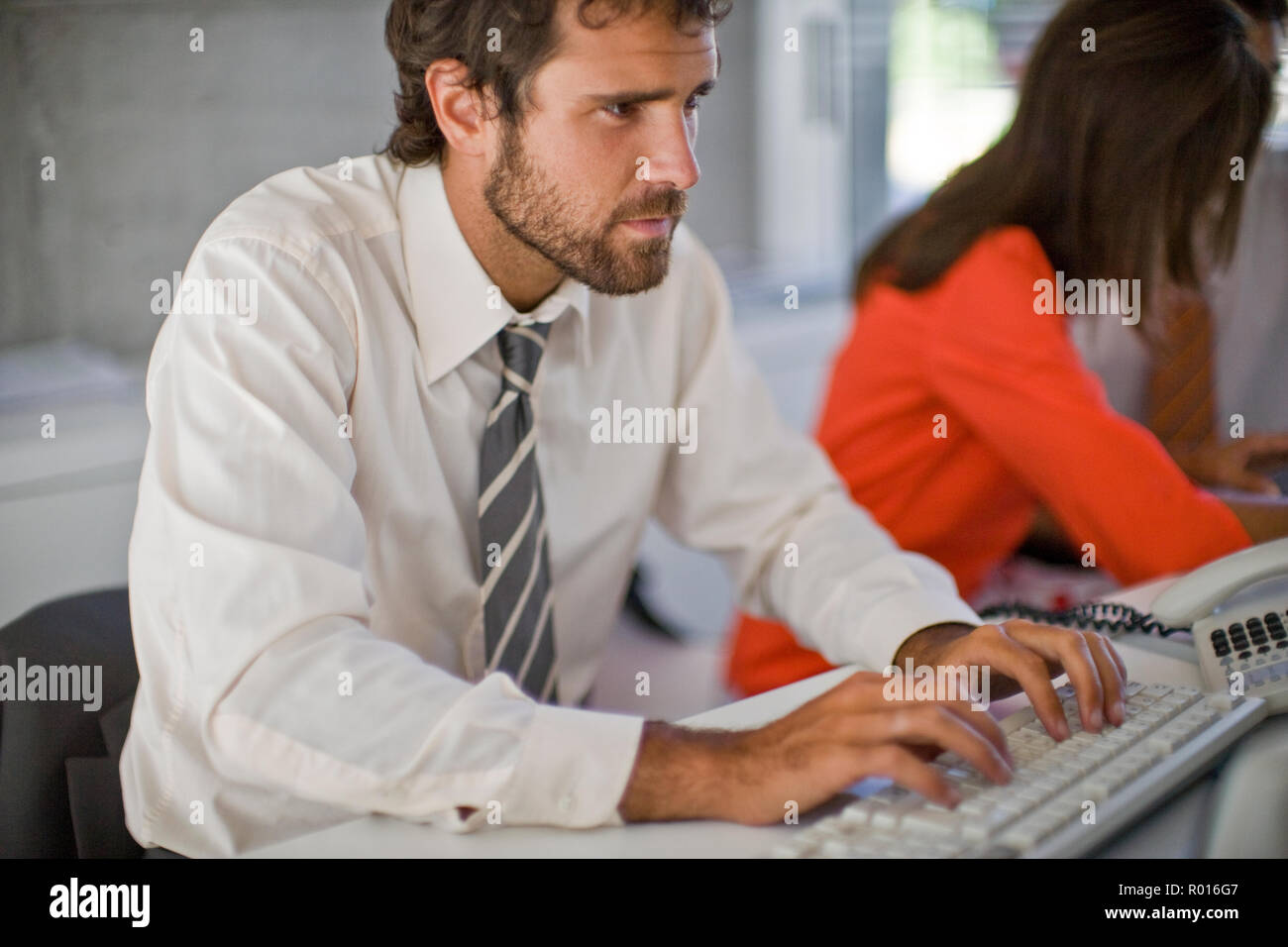 Man in thirties typing hi-res stock photography and images - Alamy