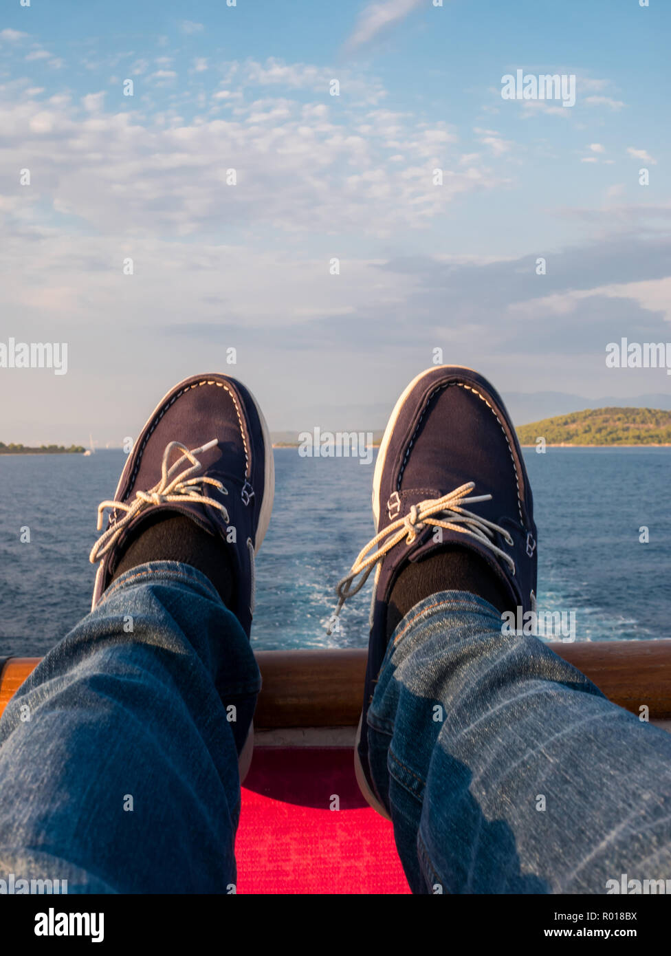 Ship fence hi-res stock photography and images - Alamy