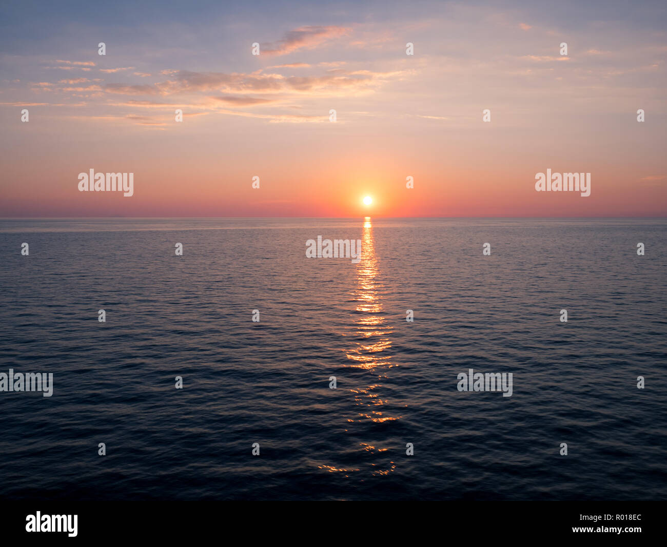 Calm sea background hi-res stock photography and images - Alamy