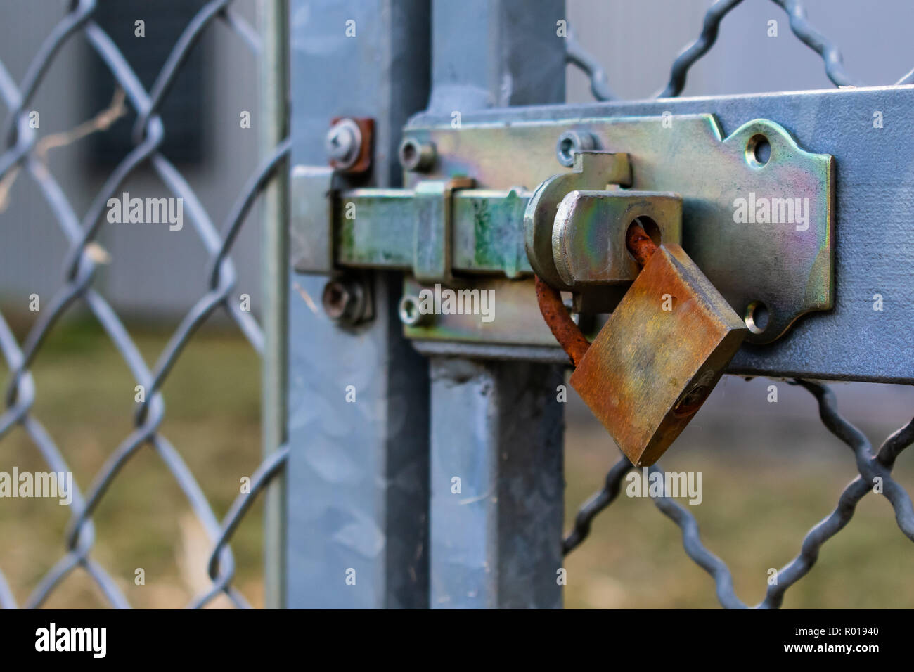 Old rust lock Stock Photo - Alamy