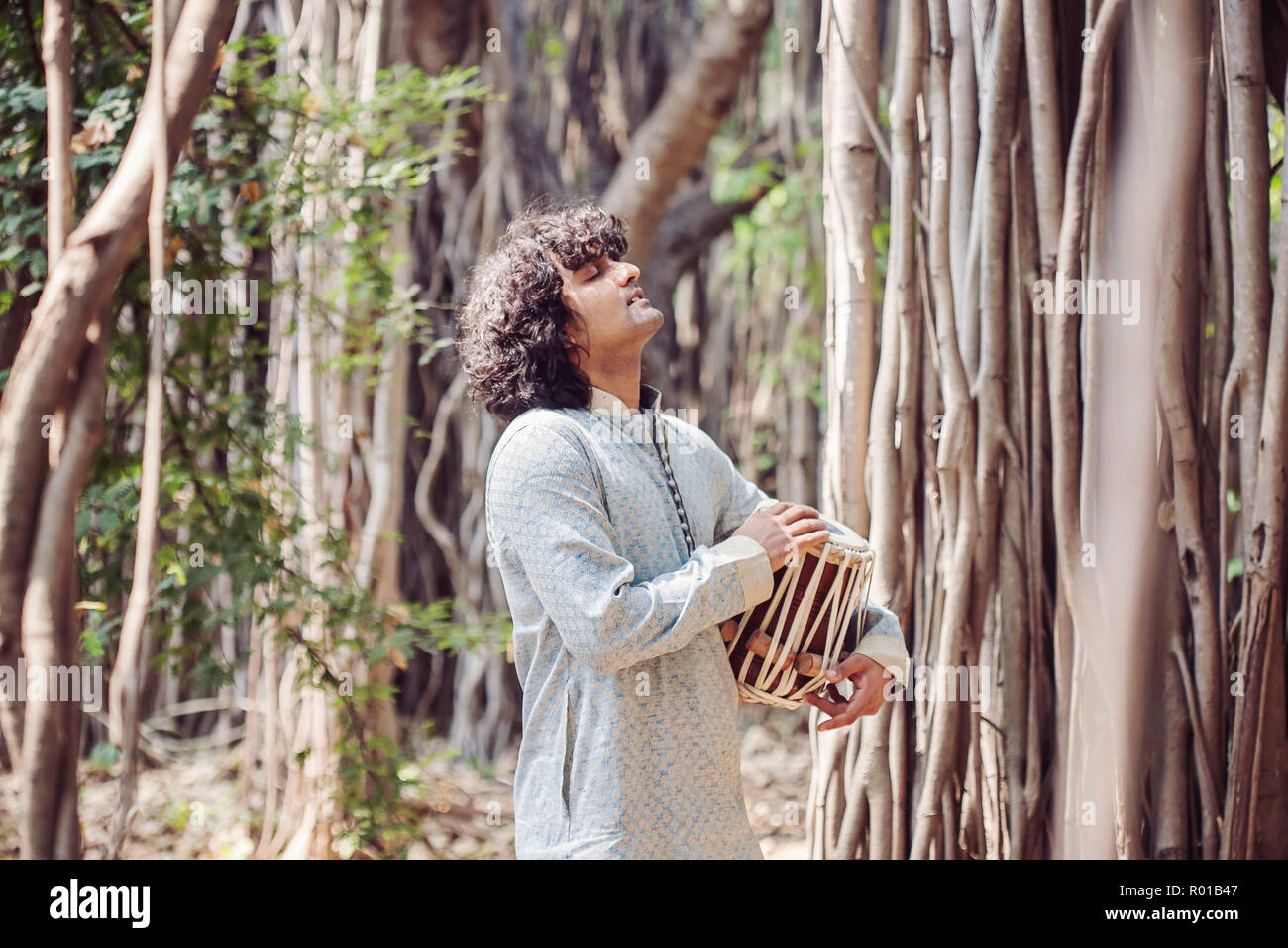 Indian musician playing tabla hi-res stock photography and images - Alamy