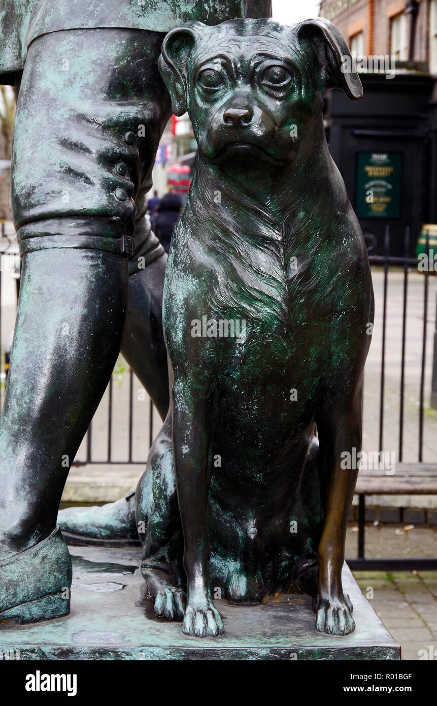 Bronze statue of trump hi-res stock photography and images - Alamy