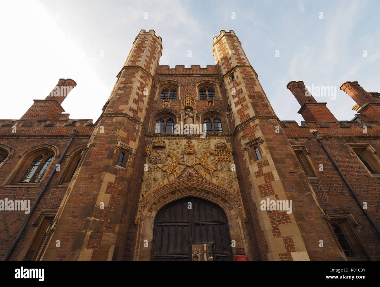 Cambridge university town main entrance hi-res stock photography and ...