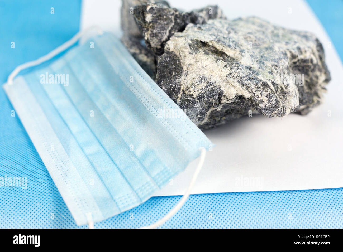 Asbestos safety mask hi-res stock photography and images - Alamy