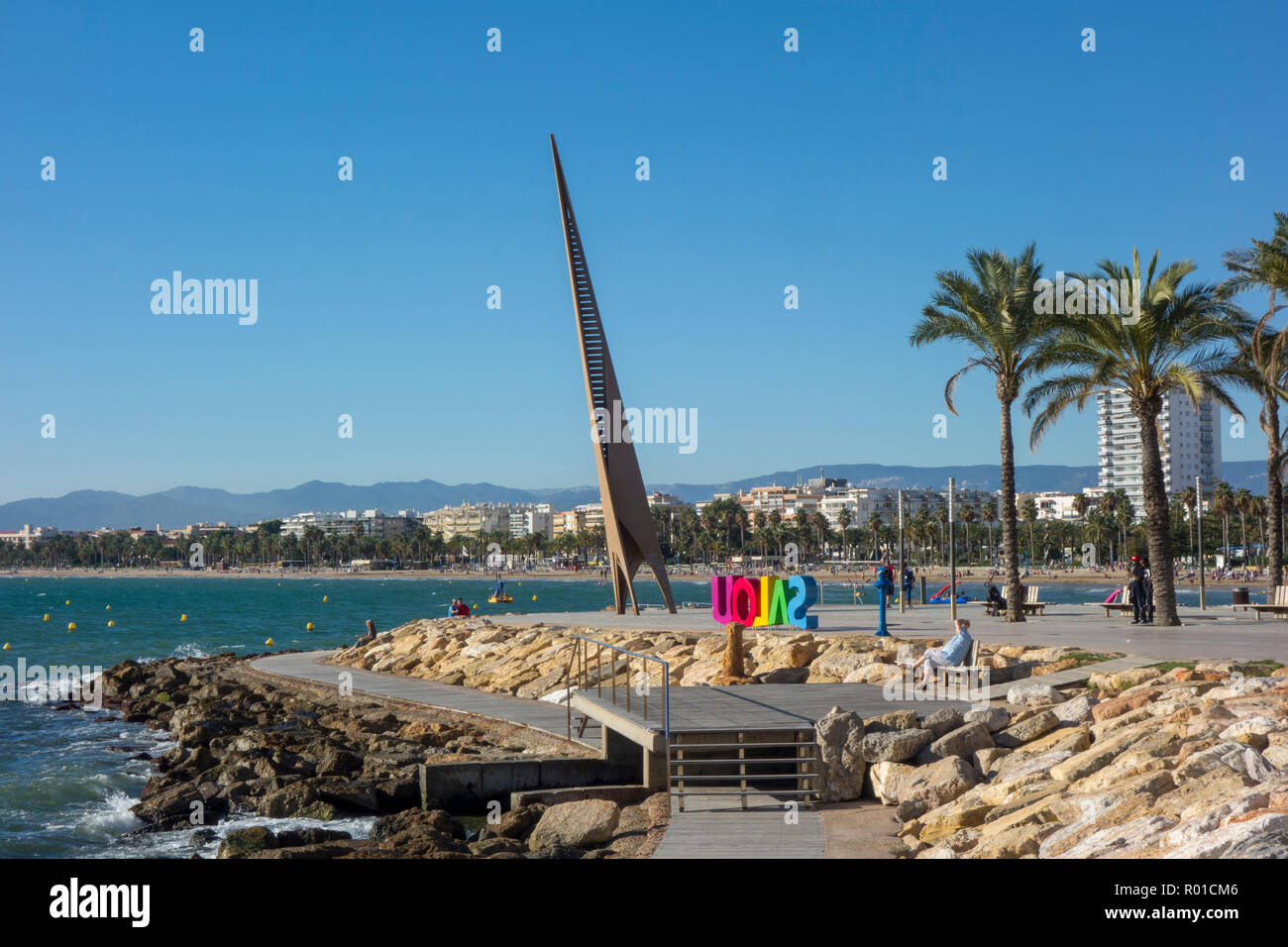 Monument els pilons de salou hi-res stock photography and images - Alamy