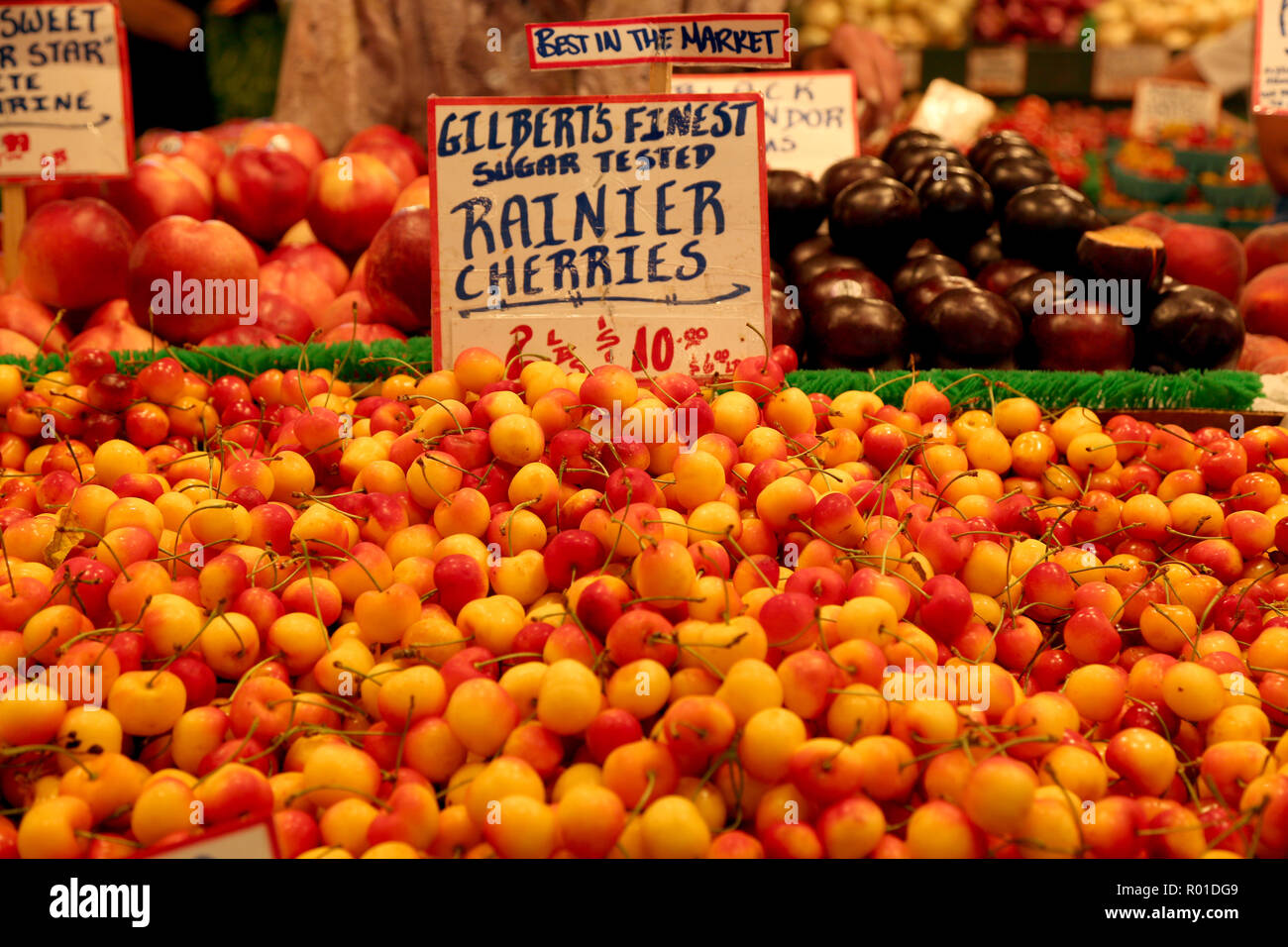 Cherry stall cherry stand hi-res stock photography and images - Alamy