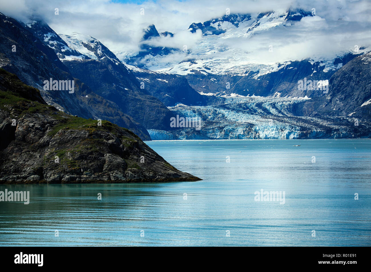 Resort de alaska hi-res stock photography and images - Alamy