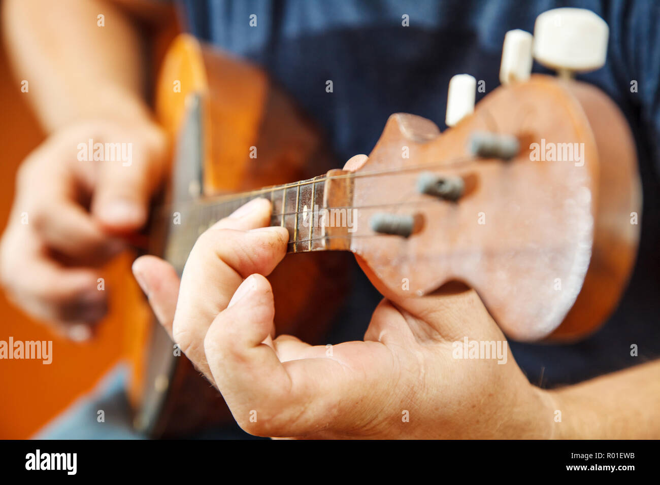 Mandolin strings hi-res stock photography and images - Alamy