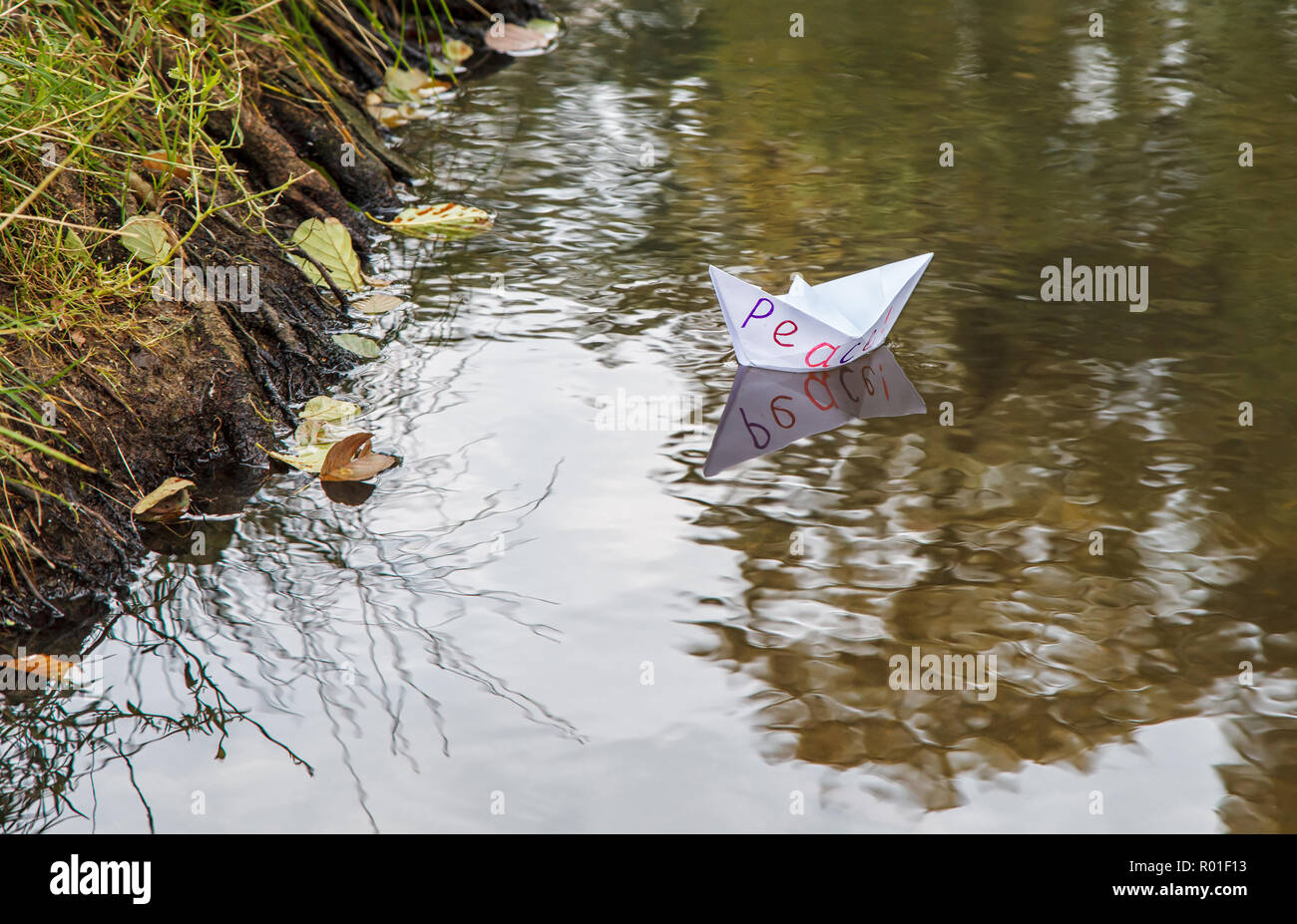 Peace park origami hi-res stock photography and images - Alamy