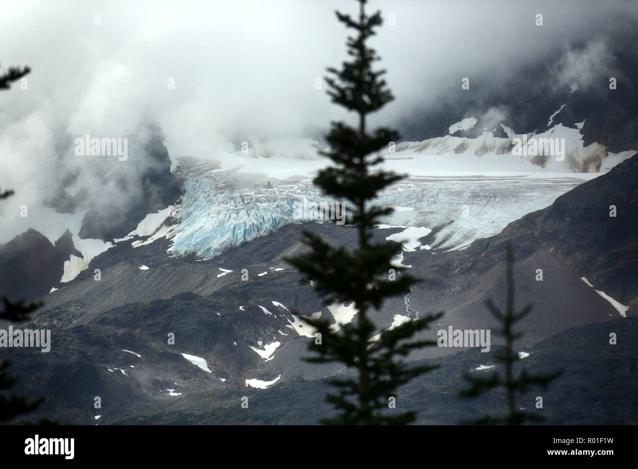 Alaska snow mountain Stock Photo - Alamy