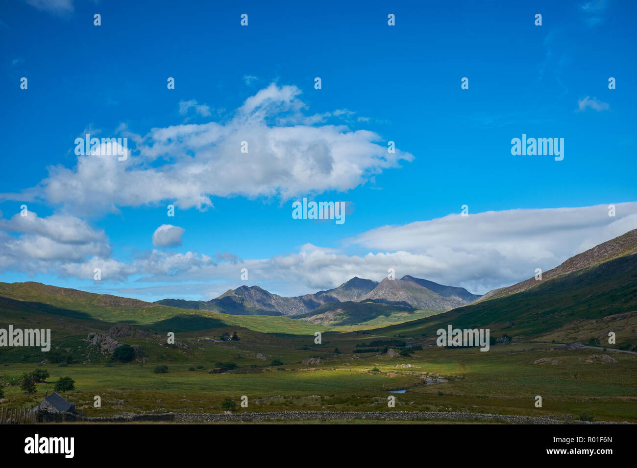 Snowdonia autumn hi-res stock photography and images - Alamy
