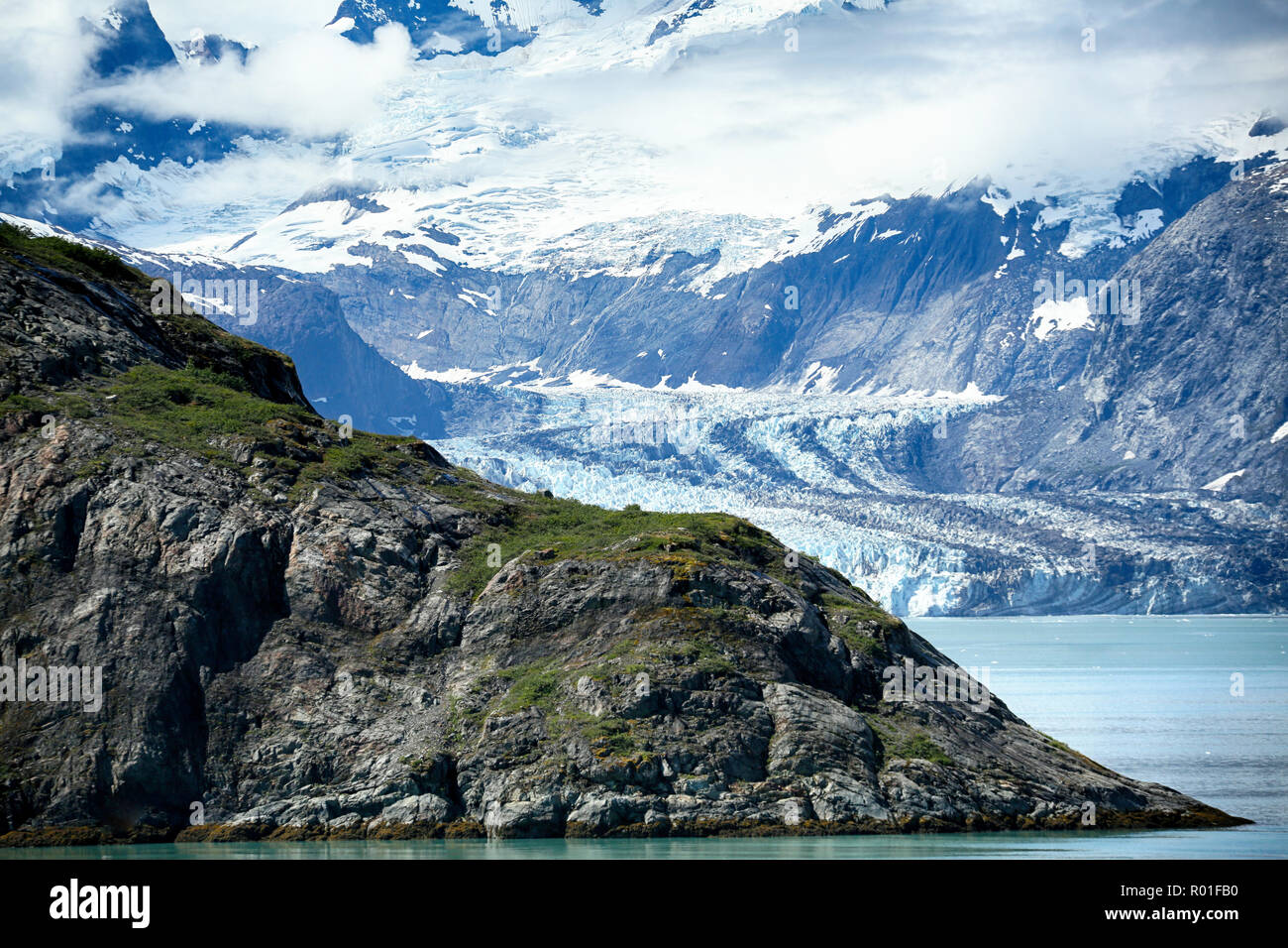 Alaska snow mountain Stock Photo - Alamy