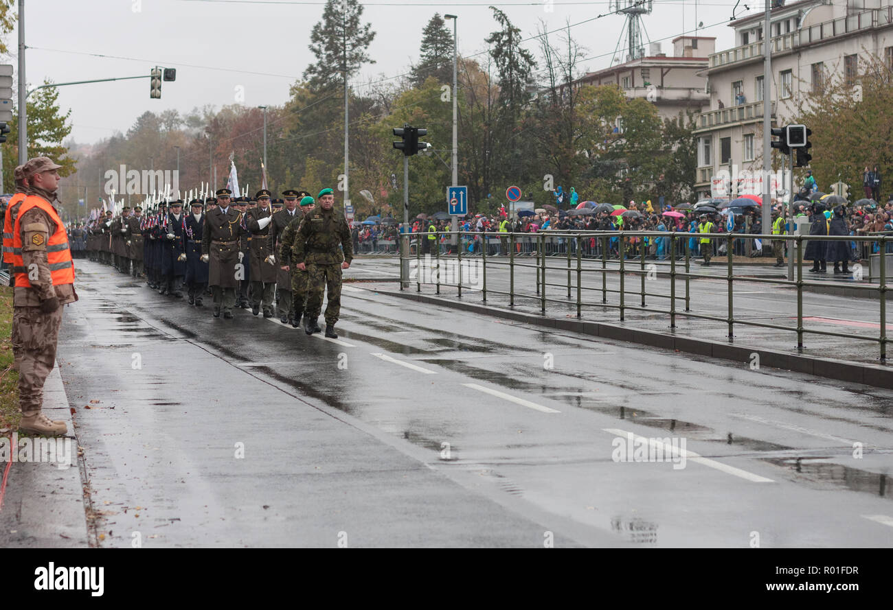 European street, Prague-October 28, 2018: Soldiers of Czech Army are ...
