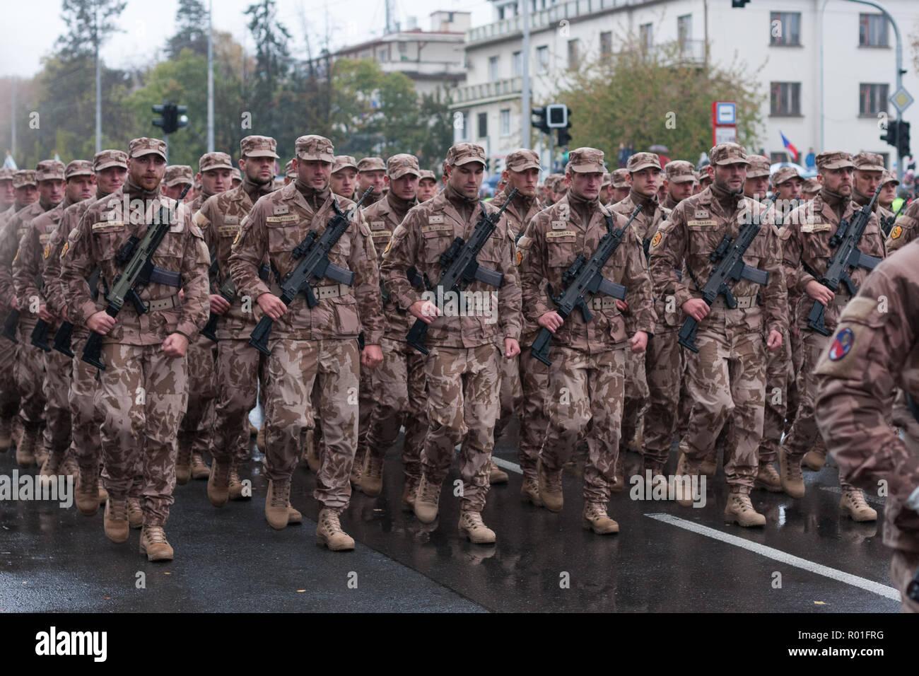 European street, Prague-October 28, 2018: Soldiers of Czech Army are ...