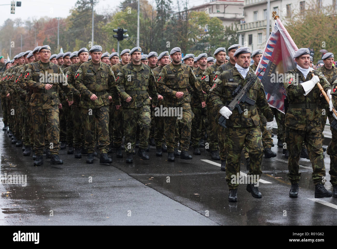 European street, Prague-October 28, 2018: Soldiers of Czech Army are ...