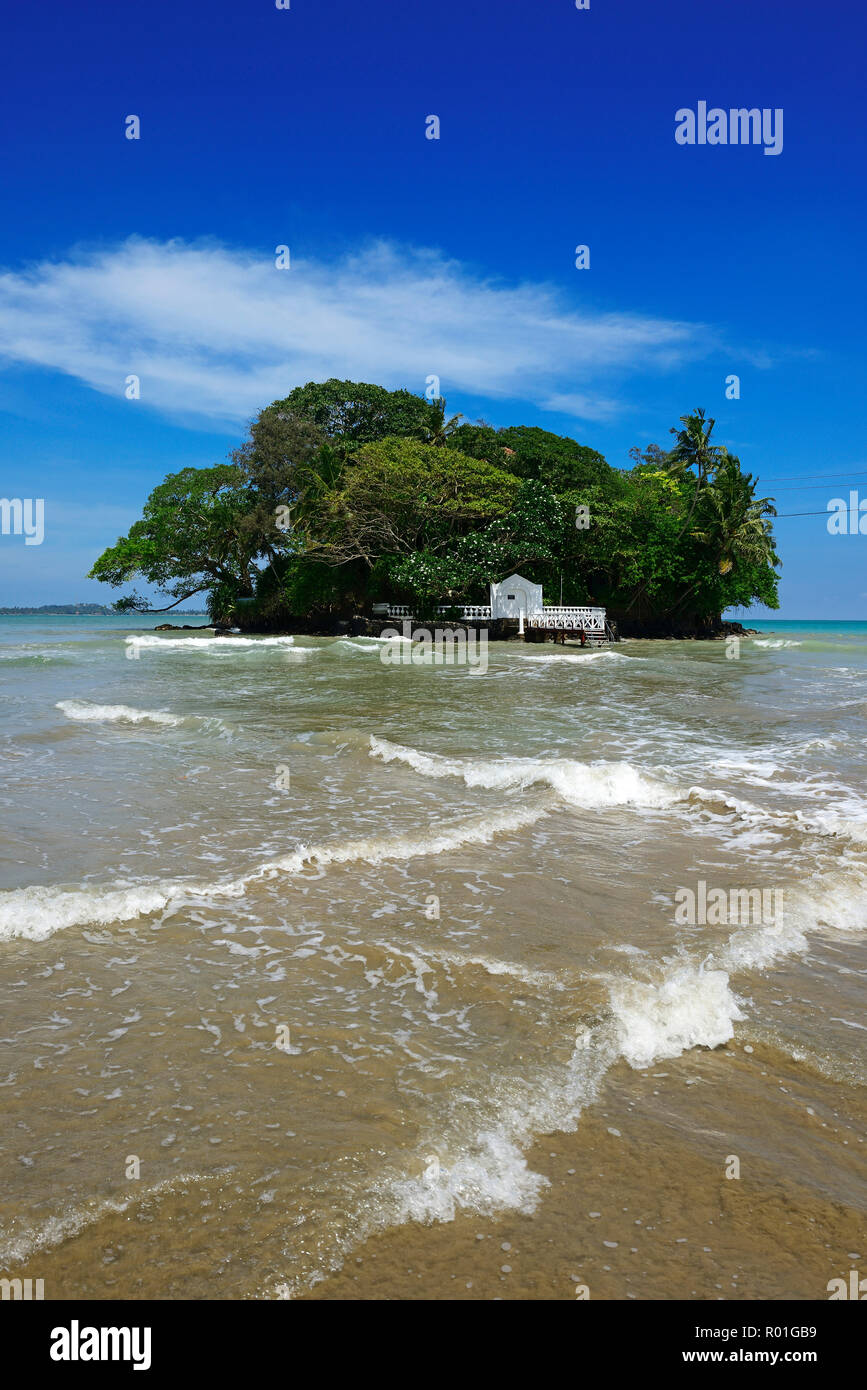 Beach of Weligama, Sri Lanka Stock Photo - Alamy