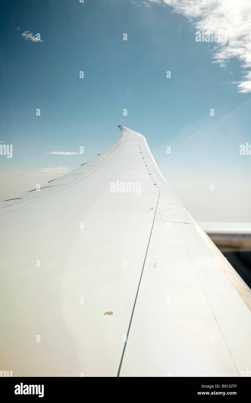 Aeroplane shadow hi-res stock photography and images - Alamy