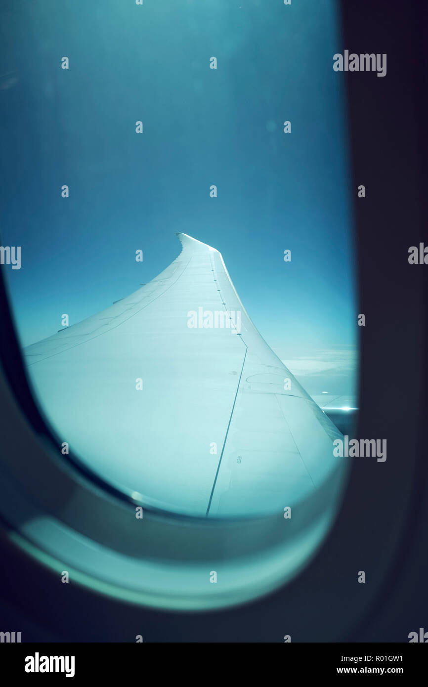 Aeroplane shadow hi-res stock photography and images - Alamy