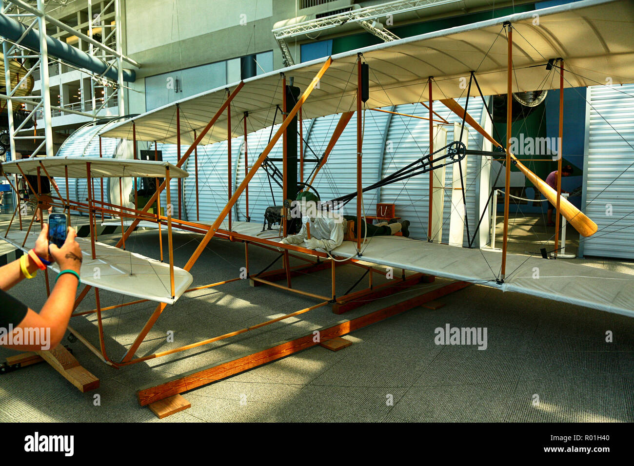 Airplane frame architecture hi-res stock photography and images - Alamy