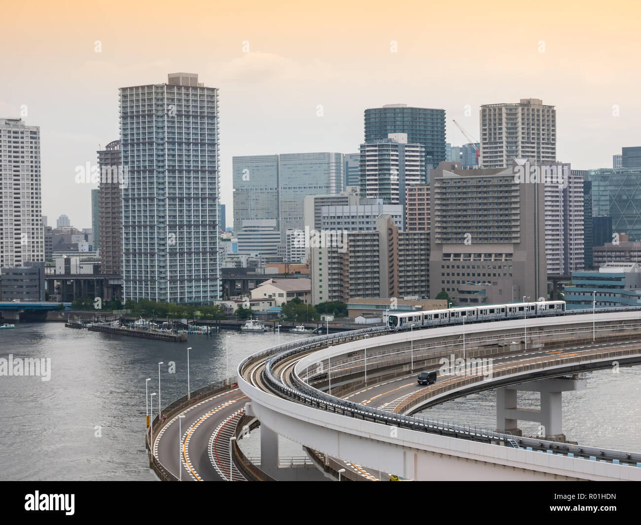 Japanese Railway Bridge Tokyo High Resolution Stock Photography and ...
