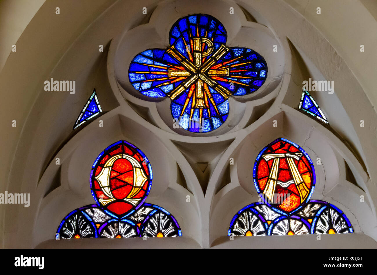 Loretto Chapel in Santa Fe - Home of the Miraculous Spiral Staircase ...