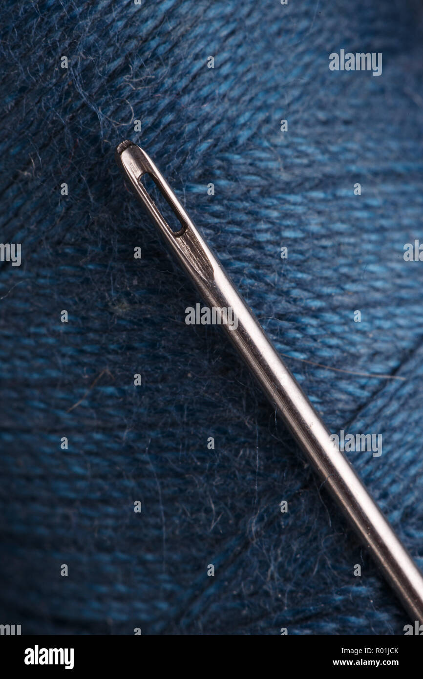 A sewing needle hi-res stock photography and images - Alamy