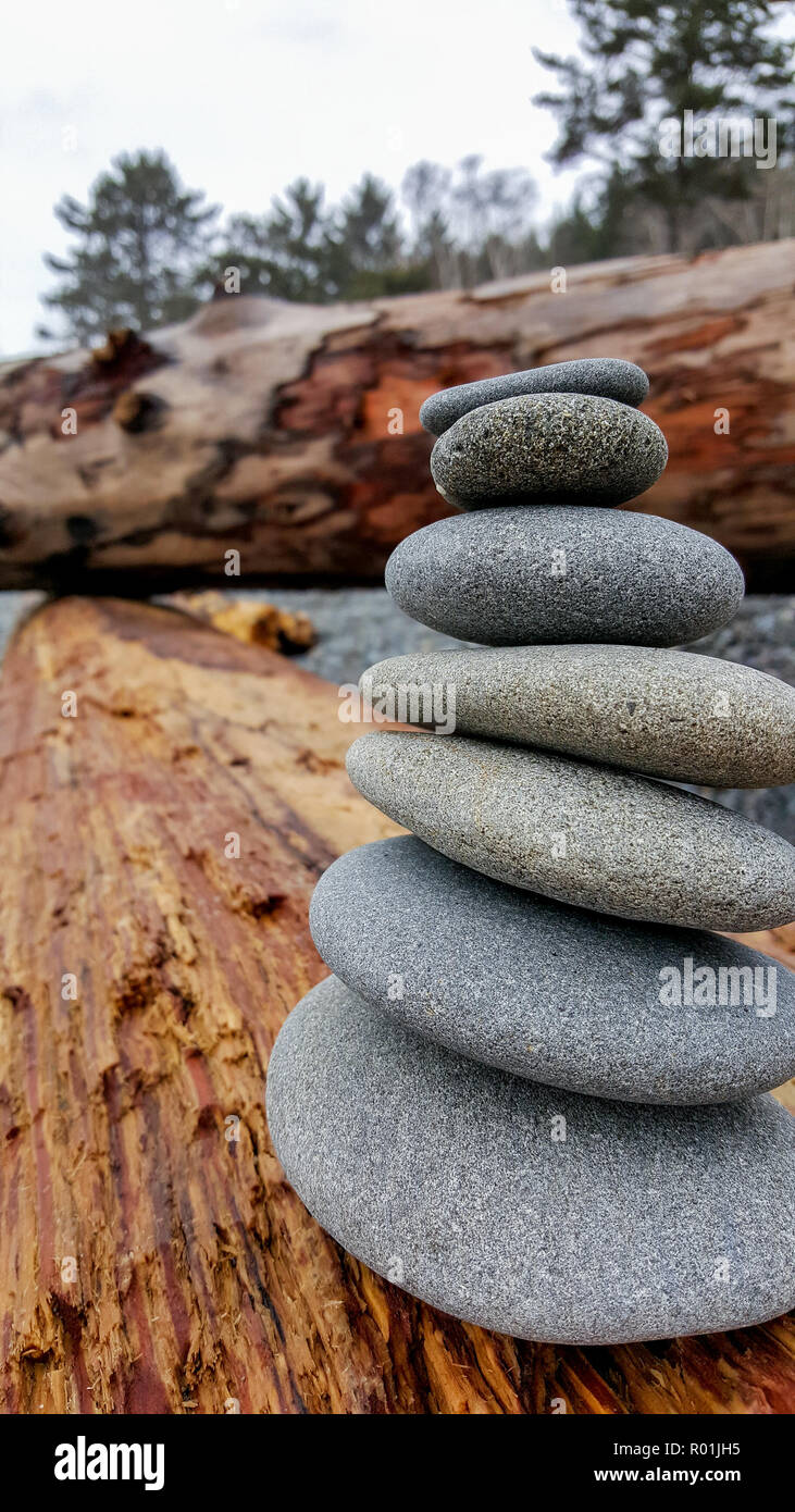 Push rock hi-res stock photography and images - Alamy