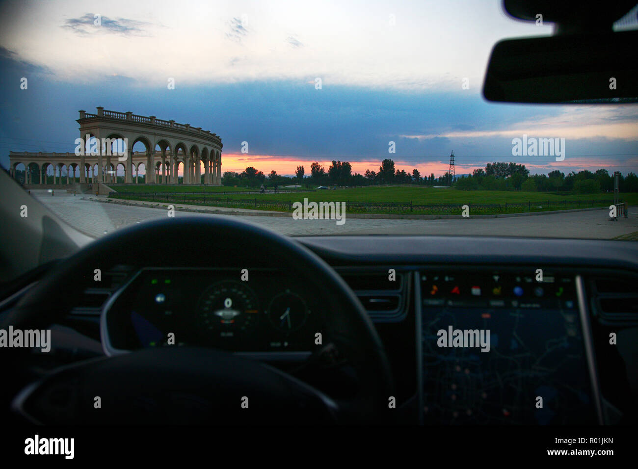 Luxury villa car hi-res stock photography and images - Alamy