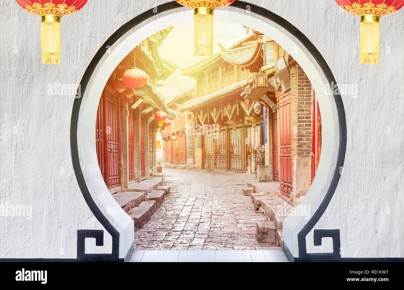 Chinese moon gate hi-res stock photography and images - Alamy