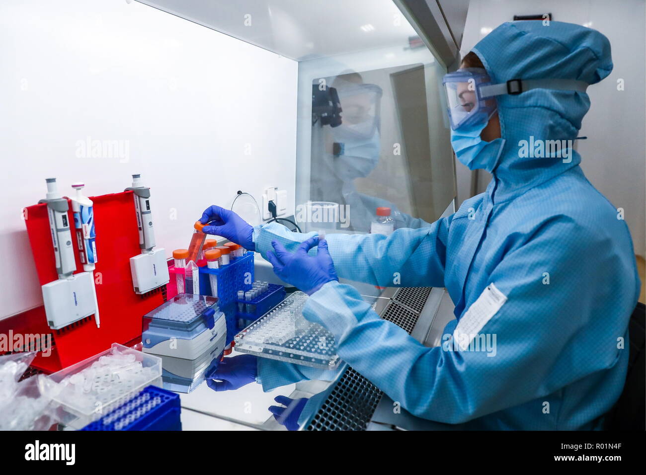 Dna Fingerprinting High Resolution Stock Photography and Images - Alamy
