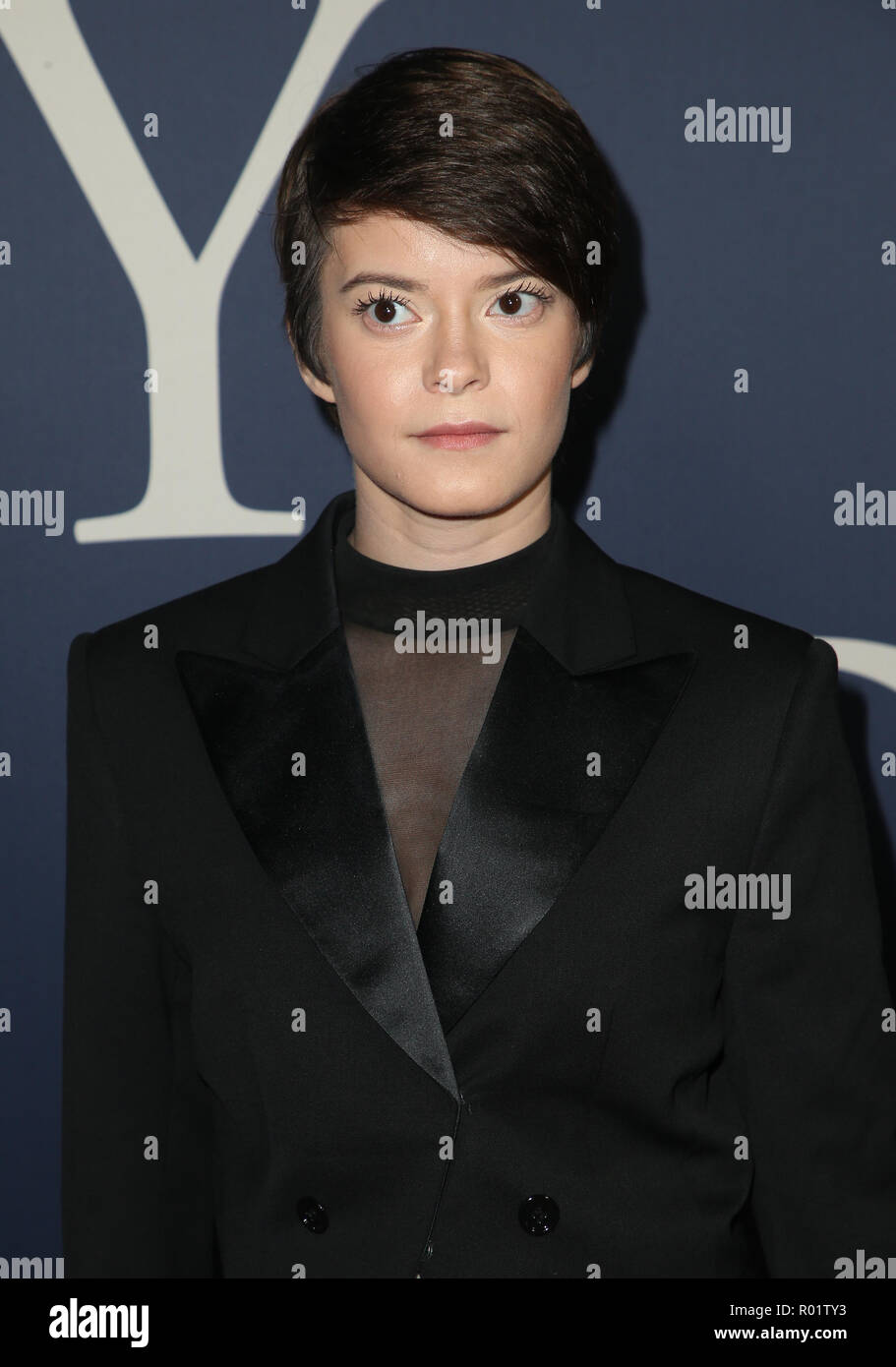 Emily hinkler hi-res stock photography and images - Alamy