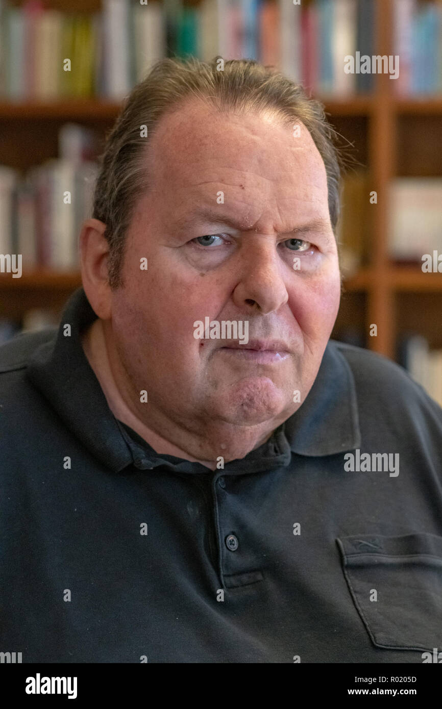 Passau, Germany. 24th Oct, 2018. Ottfried Fischer, actor and cabaret ...