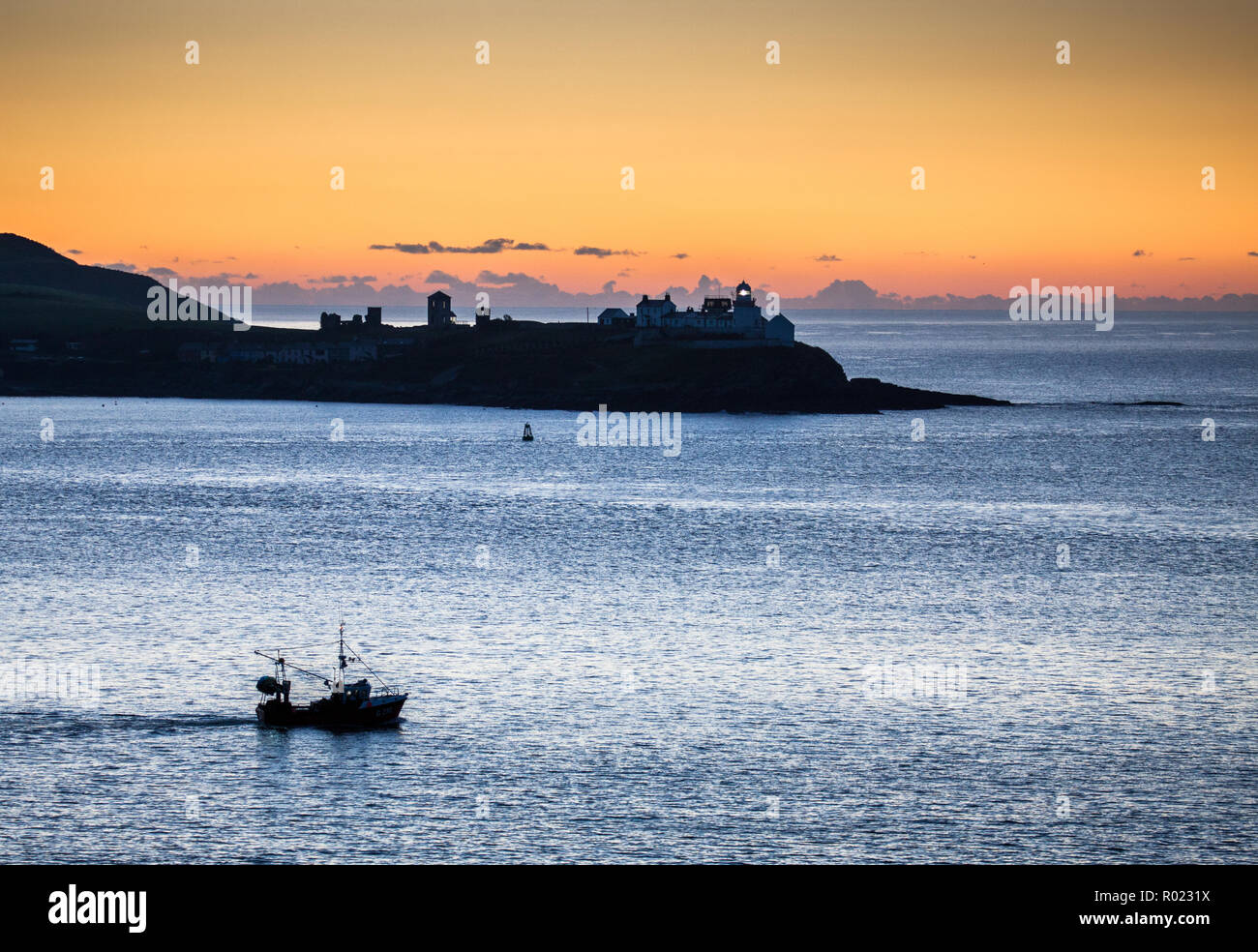 Roches Point, Cork, Ireland. 1st Nov, 2018. Fishing boat Muir Einne ...