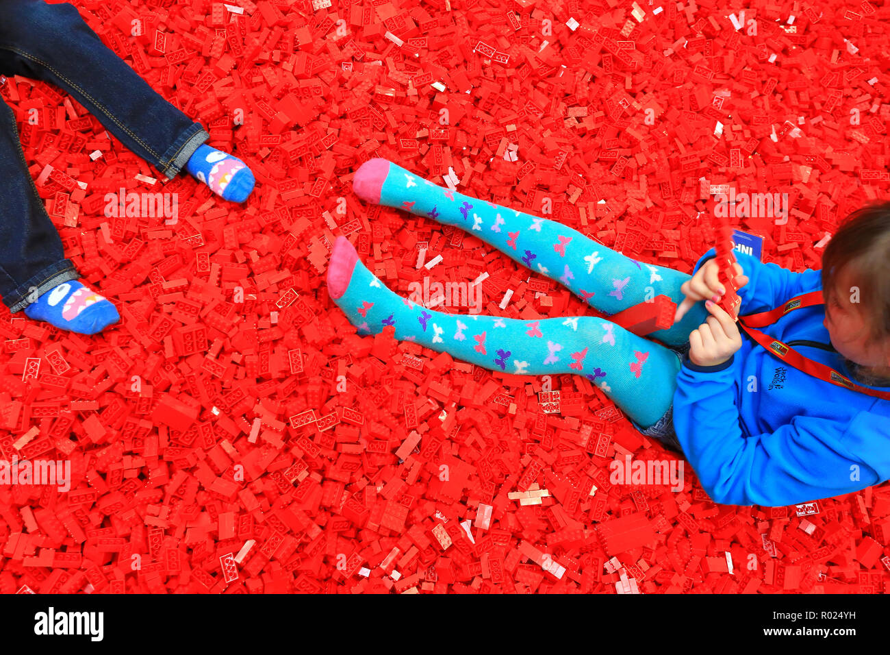 Children playing with lego bricks Stock Photo - Alamy