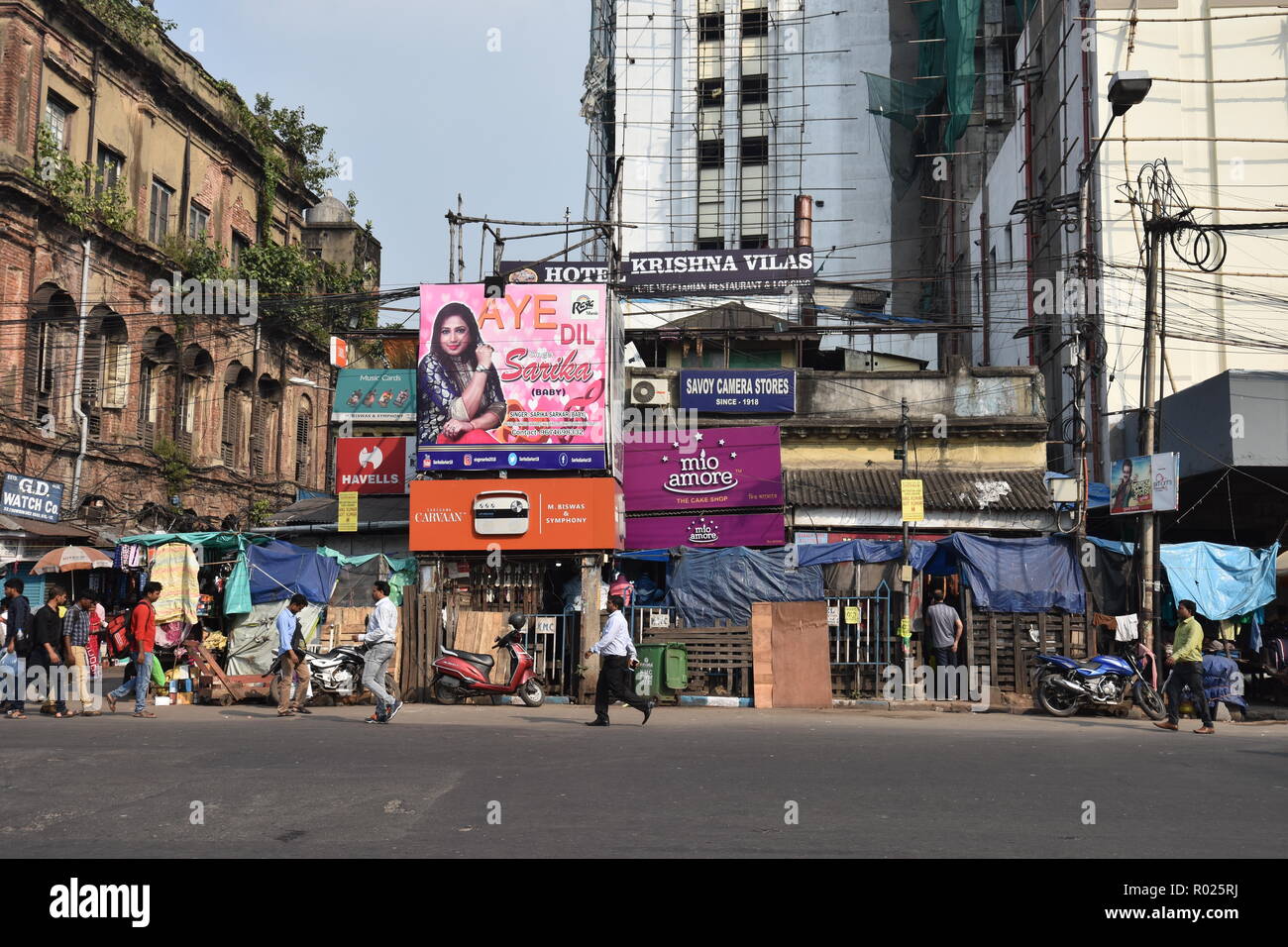 Chowringhee Road Calcutta Kolkata West Stock Photos & Chowringhee Road ...