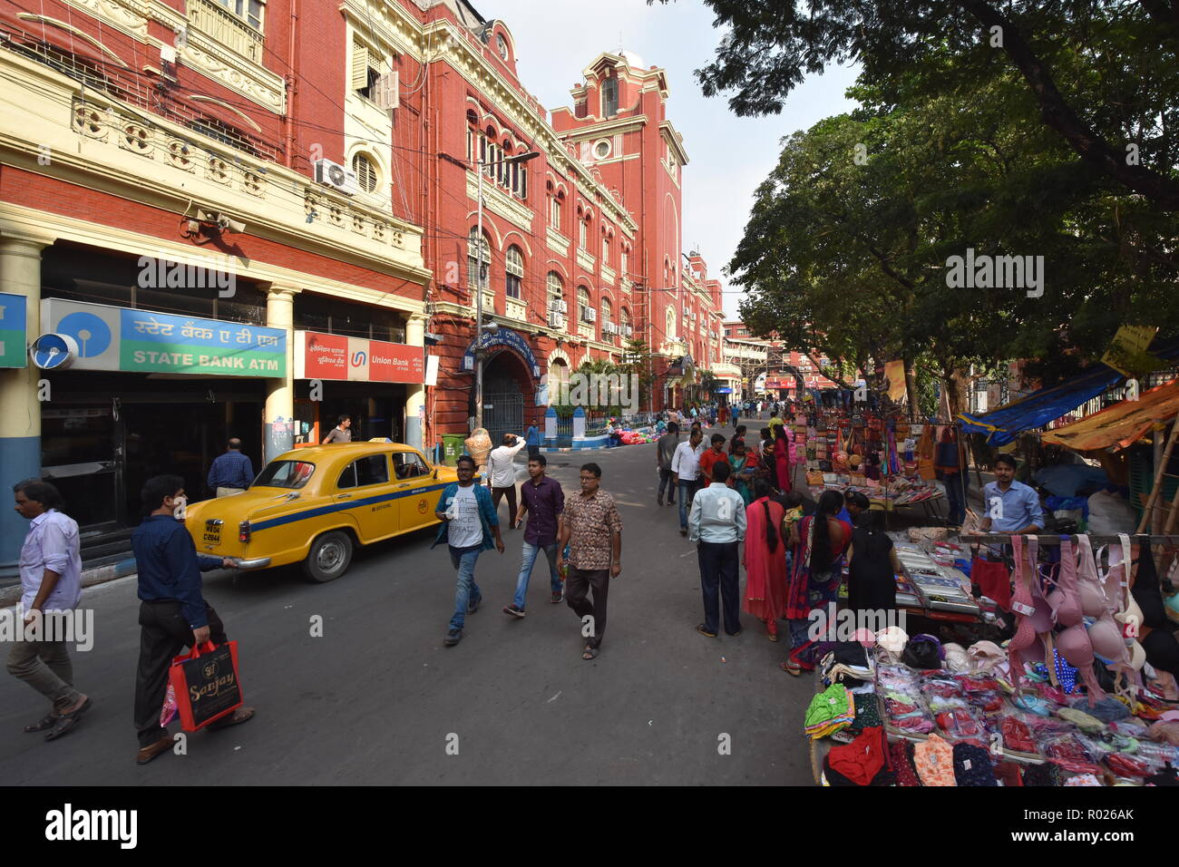 Kolkata Municipal Corporation Headquarters (southern view), 5 SN ...