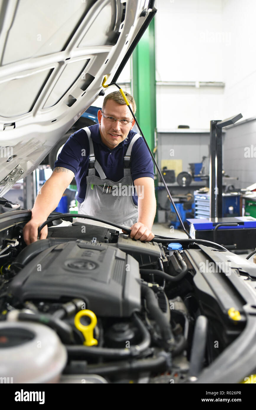 Auto Mechanic Background