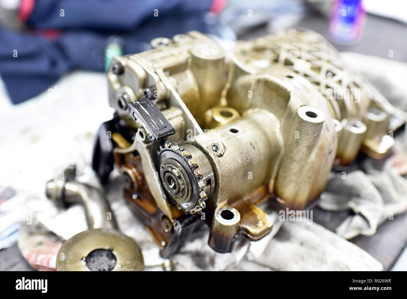 removed engine of a car in the workshop for the repair Stock Photo - Alamy