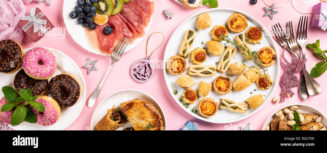 Christmas banner dinner table hi-res stock photography and images - Alamy
