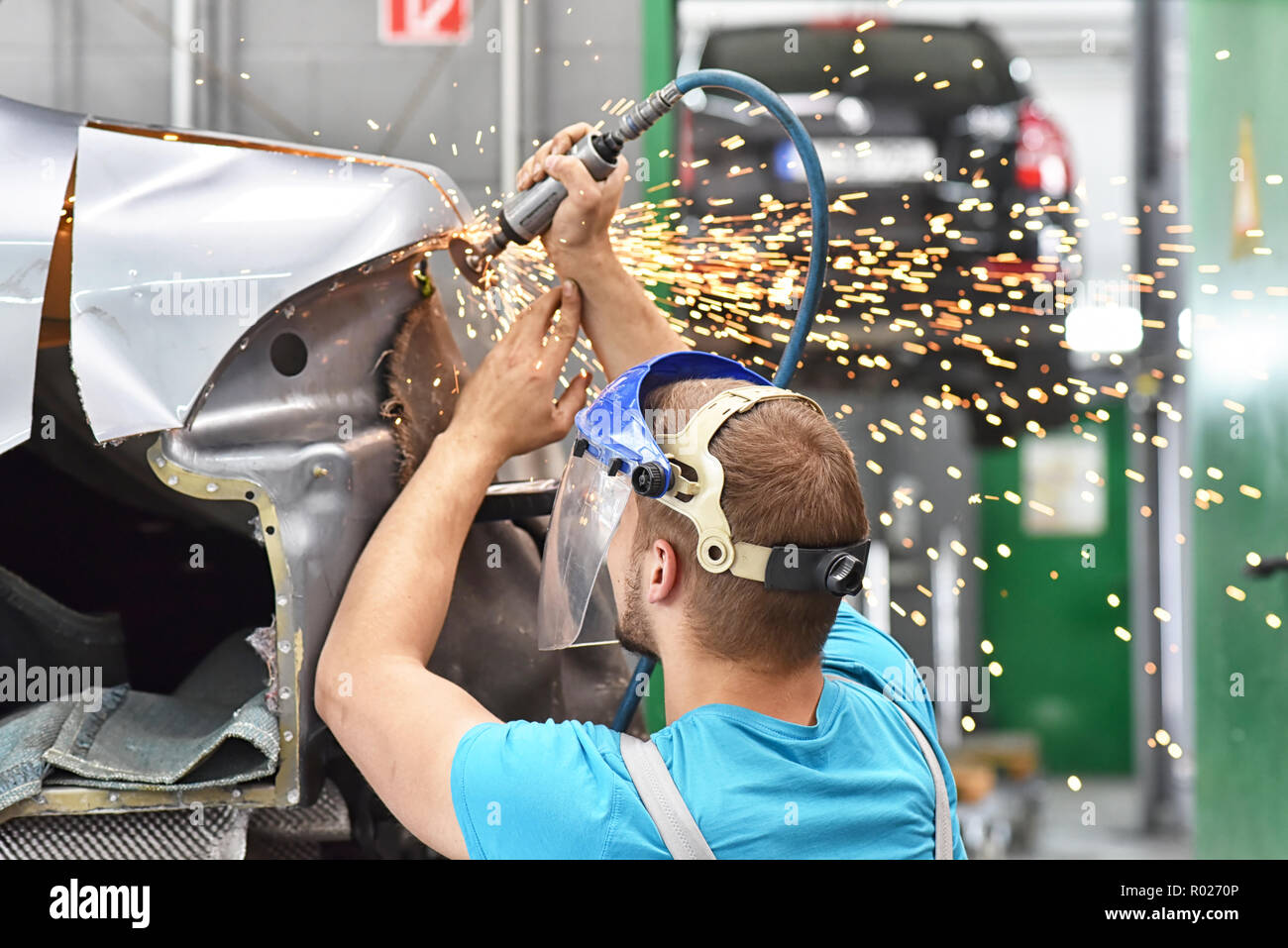 Body mechanics hi-res stock photography and images - Alamy