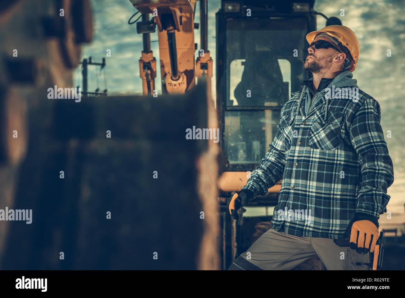 An engineer works on hi-res stock photography and images - Alamy
