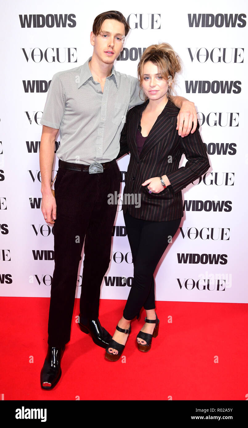 Harris dickinson hi-res stock photography and images - Alamy