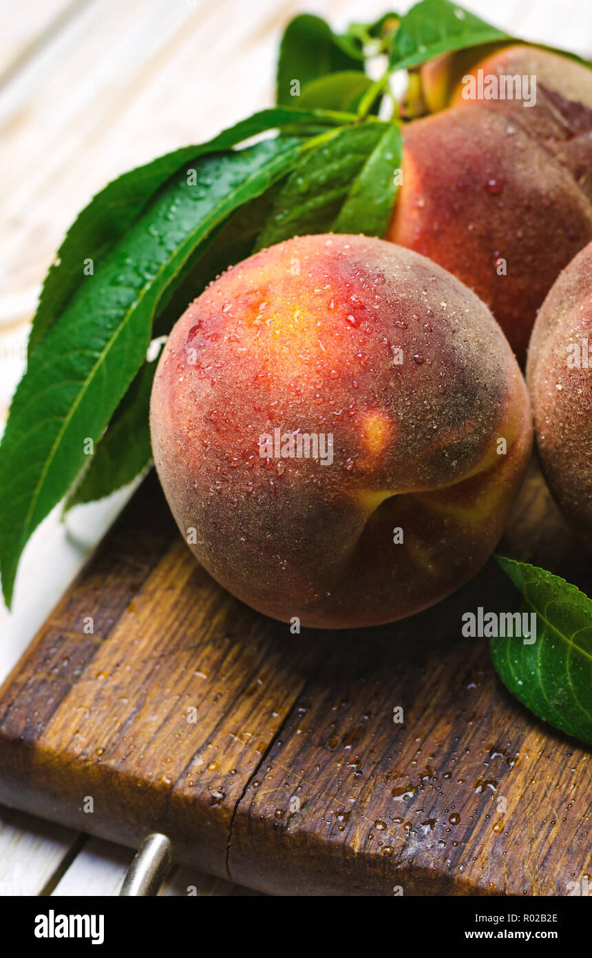 Cutting fresh juicy peaches hi-res stock photography and images - Alamy