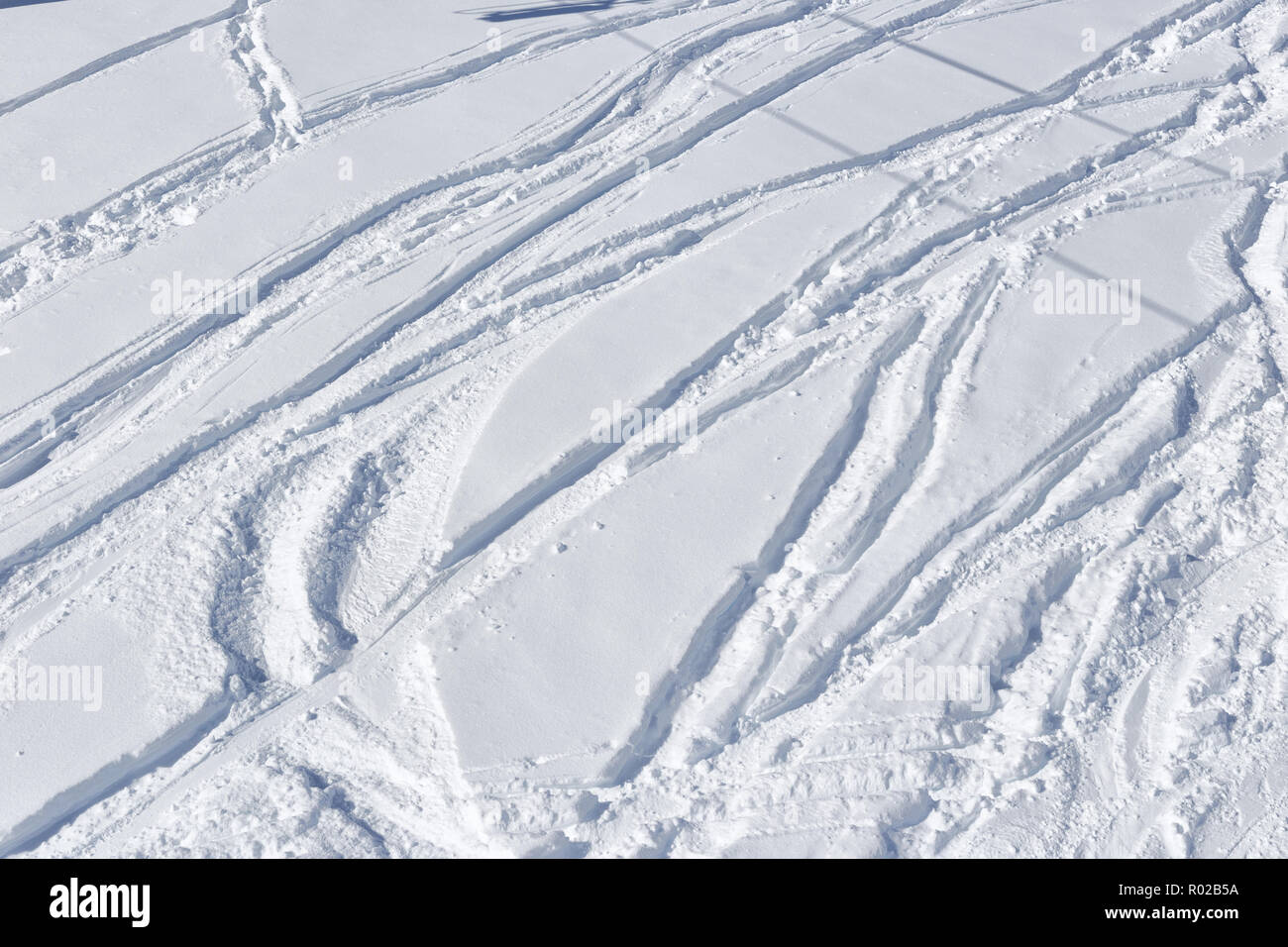 Traces from the slope hi-res stock photography and images - Alamy