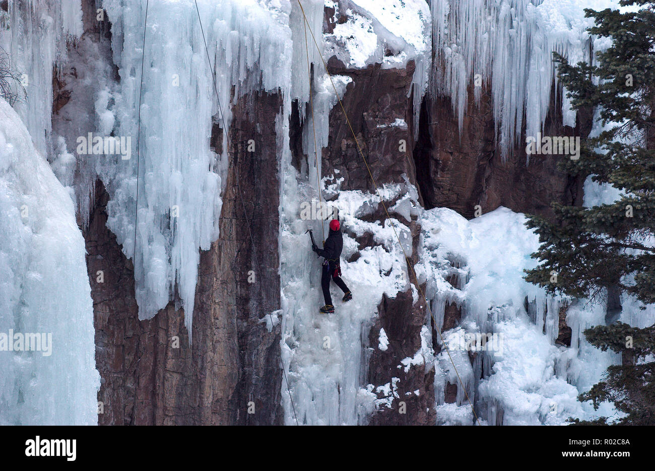 18 ice climber hi-res stock photography and images - Alamy