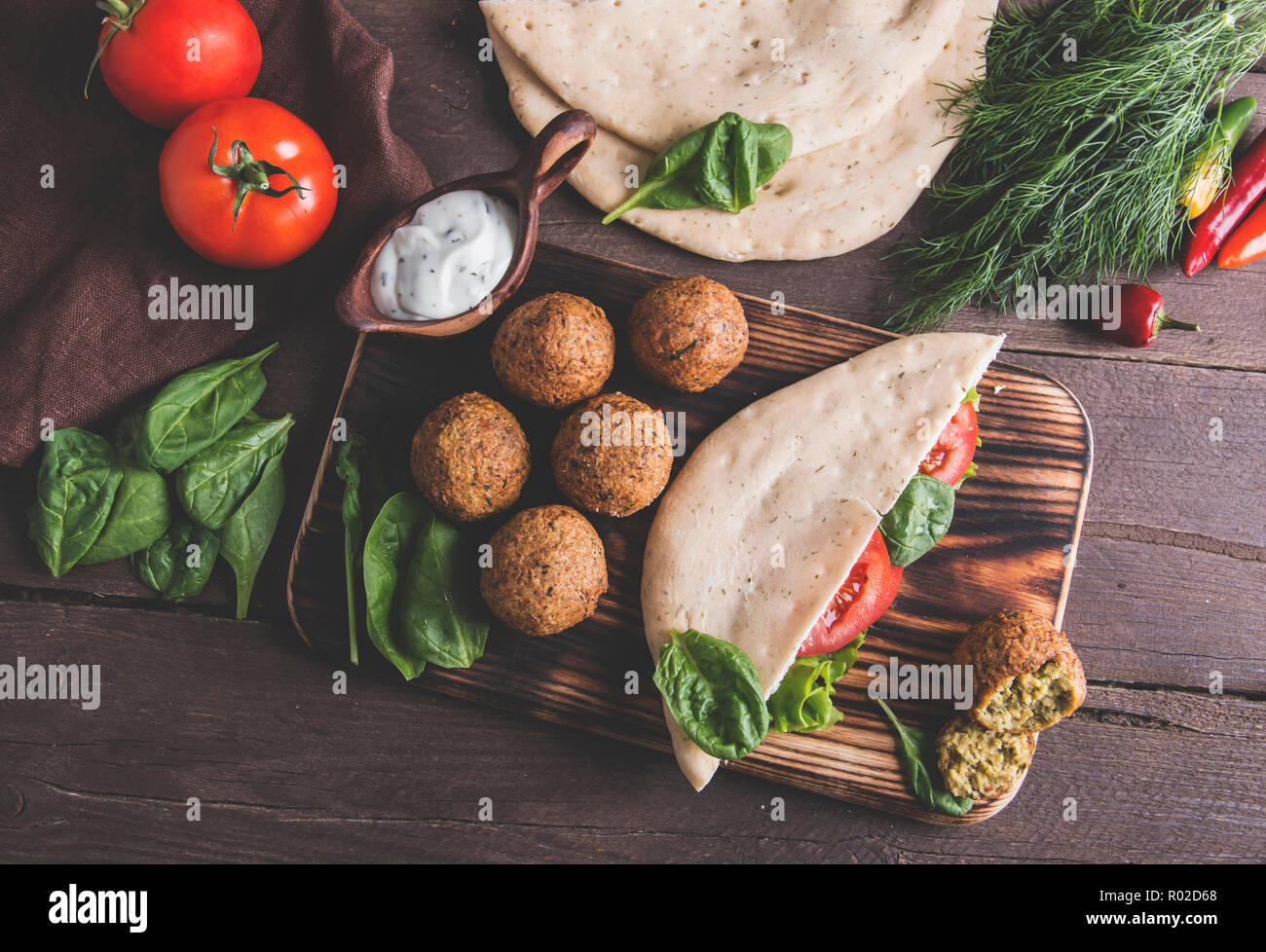 Falafel hummus wrap hi-res stock photography and images - Alamy