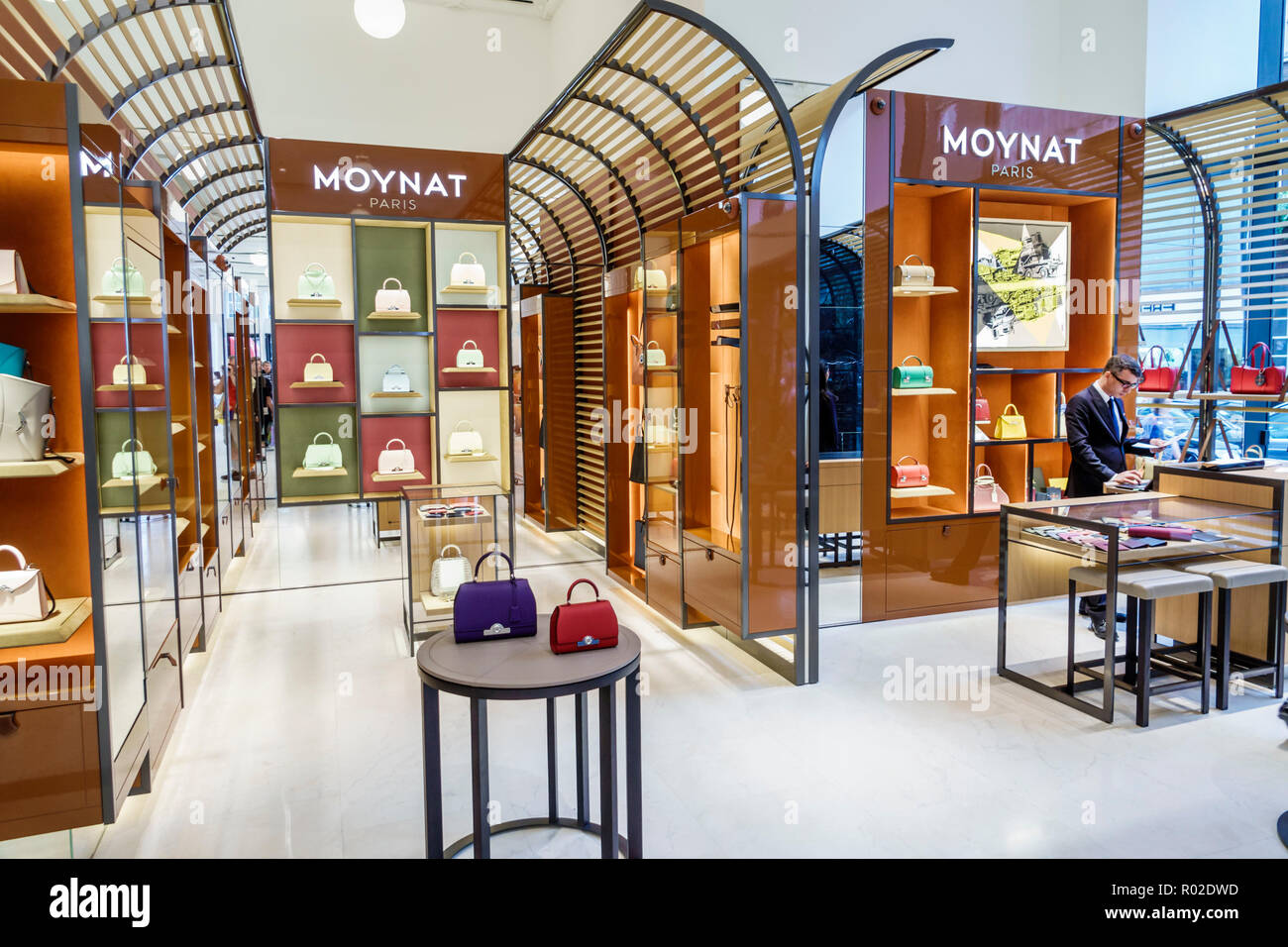 Selfridges Shop London High Resolution Stock Photography and Images - Alamy