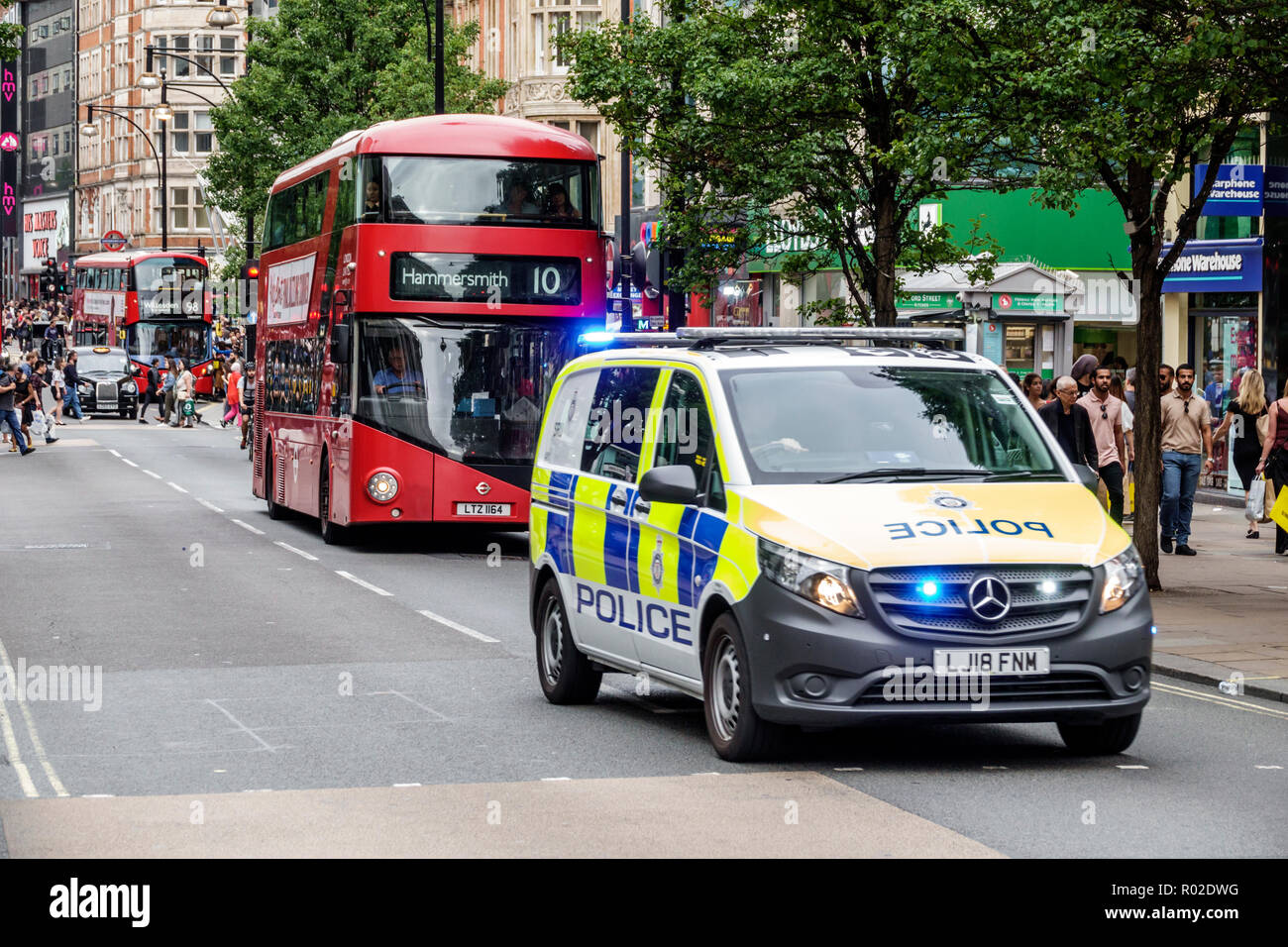 Emergency blue lights hi-res stock photography and images - Alamy