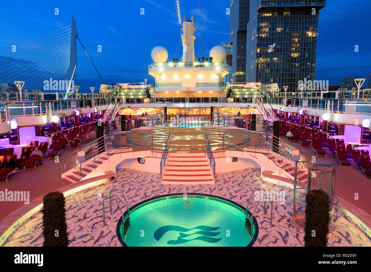 Royal princess cruise ship hi-res stock photography and images - Alamy